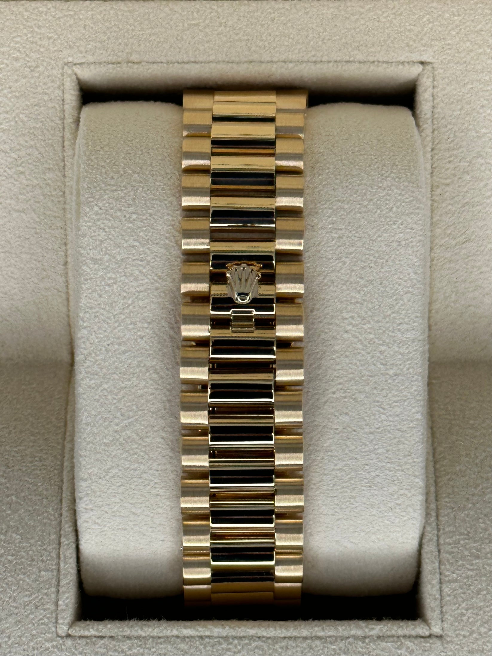 Rolex Day-Date 40mm 228238 Presidential Silver Motif Dial | MyWatchLLC